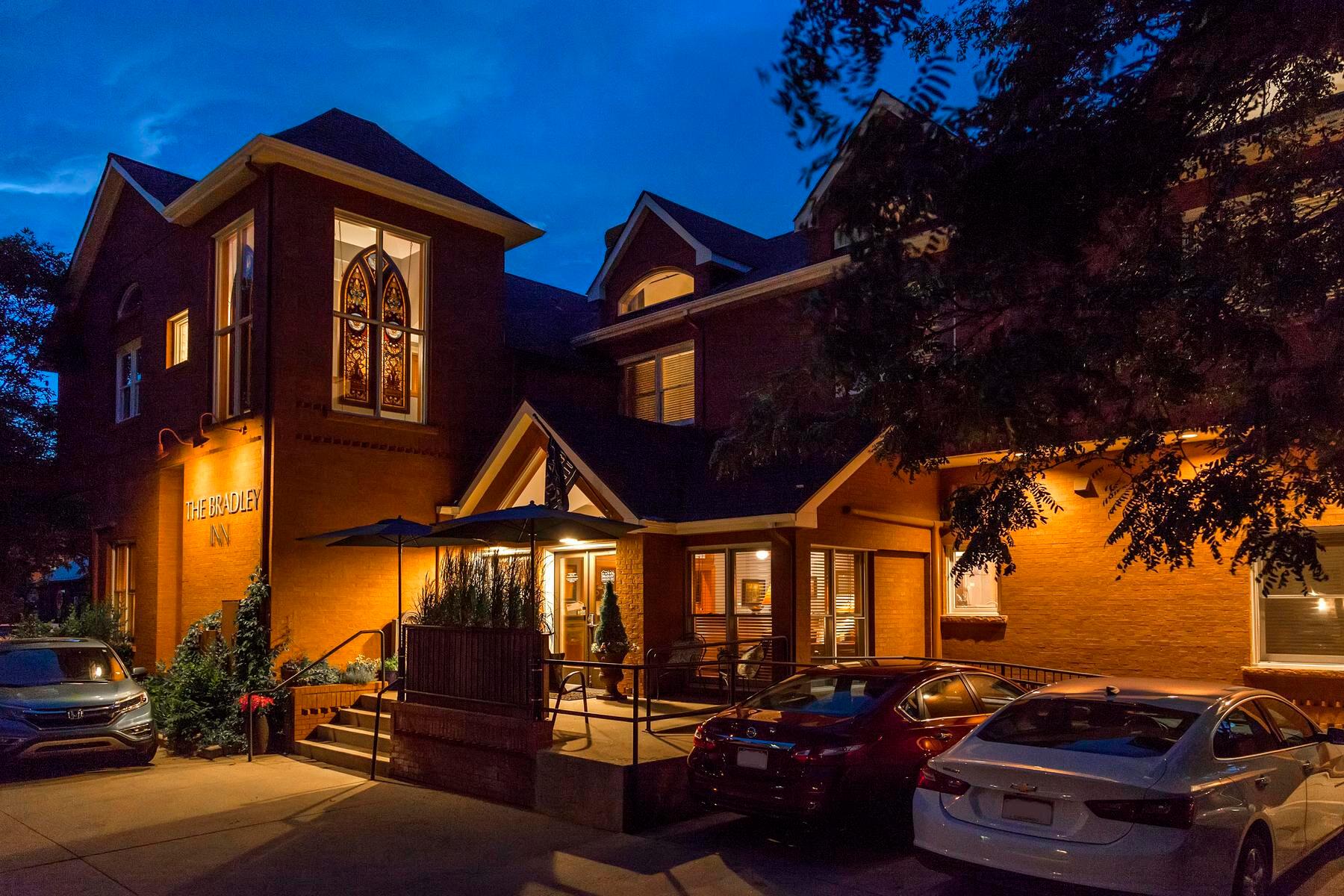 Boutique Boulder Inn | The Bradley Boulder Inn